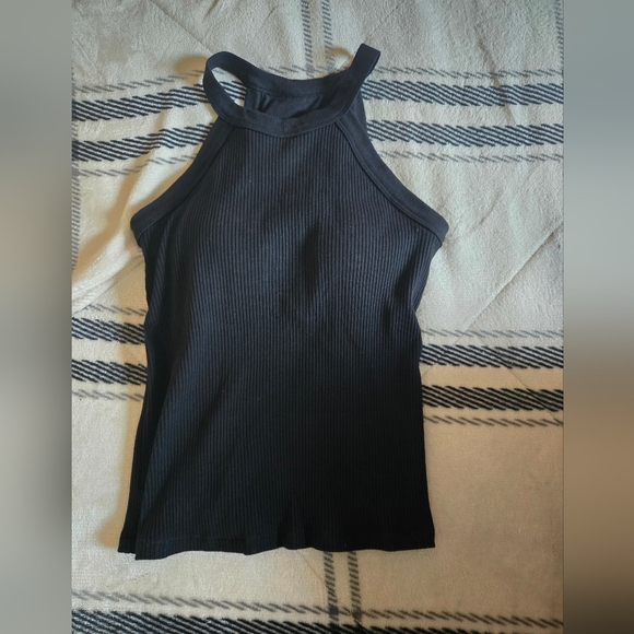 Uniqlo | Tops | Uniqlo Halter Top With Builtin Bra M | Poshmark